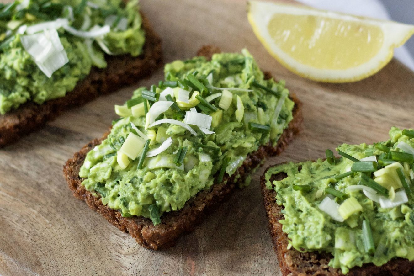 Easy and healthy green spread from peas and leek. (VeGaN) - https ...