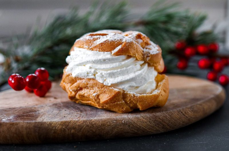 How to make ptysie? A delicious Polish dessert? - Taste Is Yours
